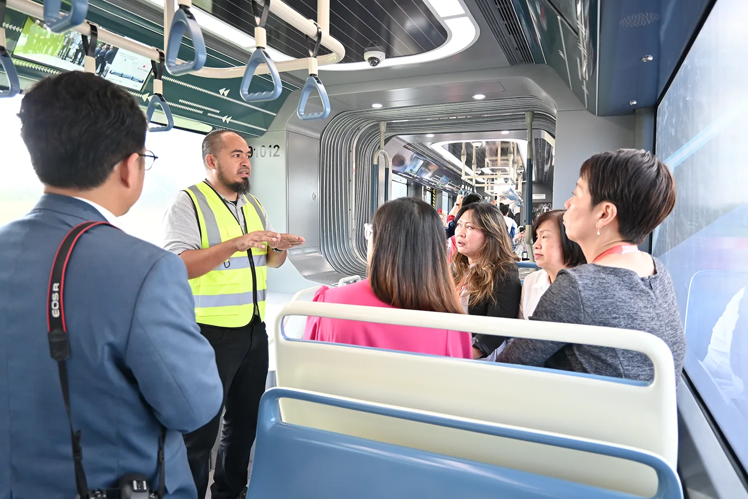 Autonomous Rail Transit (ART) Ride - Organised By Sarawak Metro Sdn Bhd ...